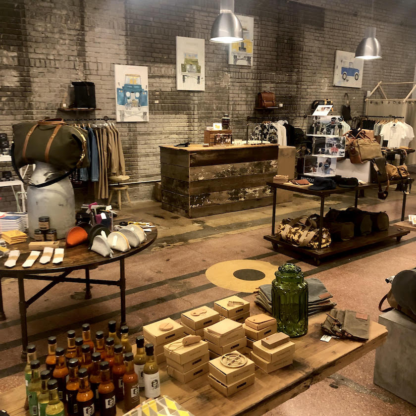 Purveyors of Quality U.S. Goods.